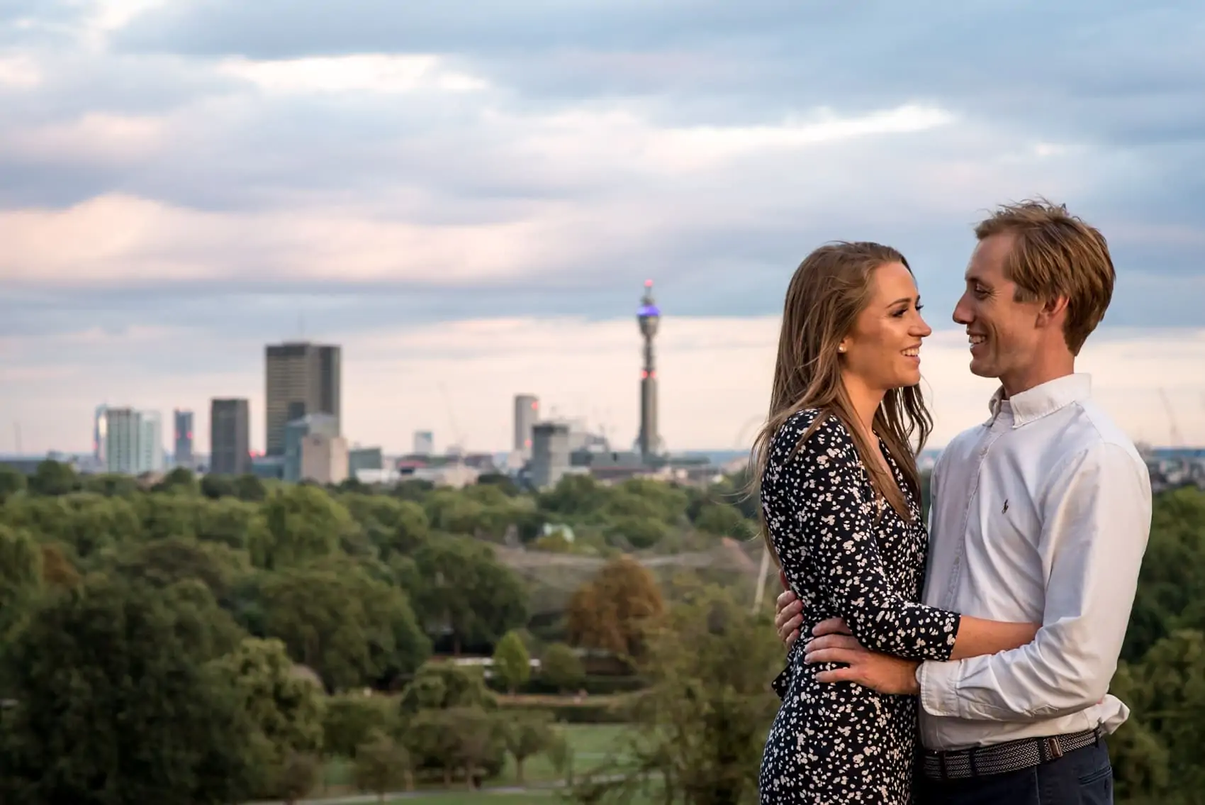 Top 30 Locations for London Engagement Photos [Updated for 2019]