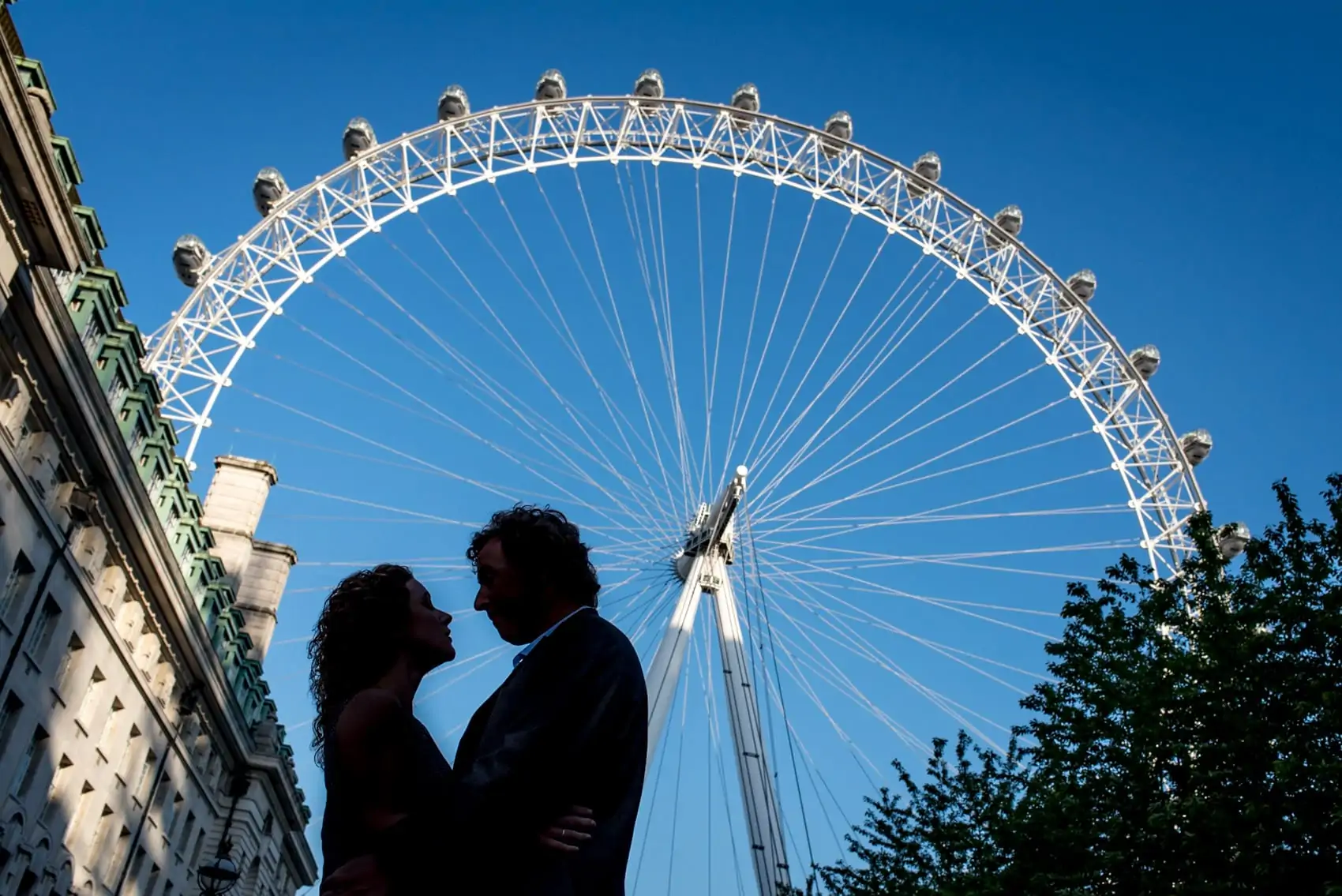 Top 30 Locations for London Engagement Photos [Updated for 2019]